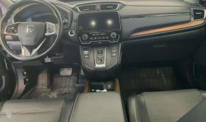 Black Honda CR-V 2020 in Vilnius, with an engine capacity of 1.99 L and mileage of 100 thousand km for 26999 €, photo 7 on AUTOMOTO.COM.LV