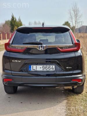 Black Honda CR-V 2021 in Riga, with an engine capacity of 2.00 L and mileage of 54 thousand km for 26500 €, photo 4 on AUTOMOTO.COM.LV