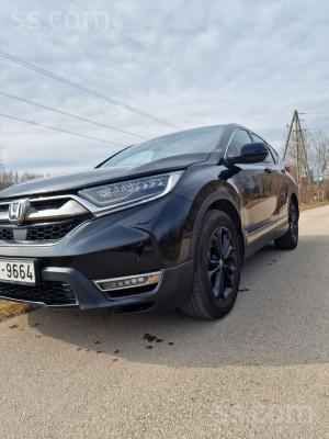 Black Honda CR-V 2021 in Riga, with an engine capacity of 2.00 L and mileage of 54 thousand km for 26500 €, photo 5 on AUTOMOTO.COM.LV