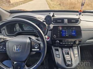 Black Honda CR-V 2021 in Riga, with an engine capacity of 2.00 L and mileage of 54 thousand km for 26500 €, photo 6 on AUTOMOTO.COM.LV