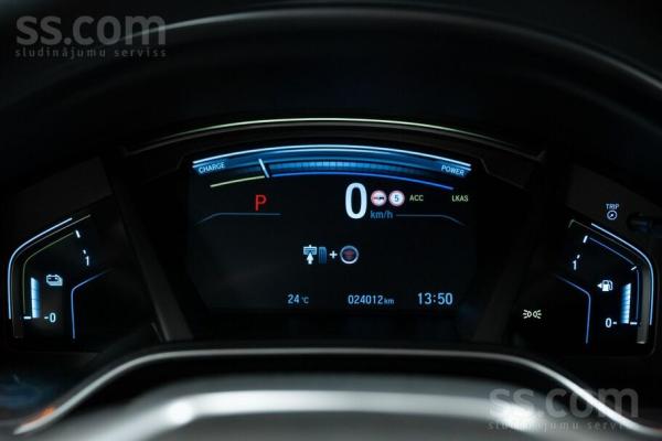 Black Honda CR-V 2021 in Riga, with an engine capacity of 2.00 L and mileage of 24 thousand km for 27500 €, photo 5 on AUTOMOTO.COM.LV