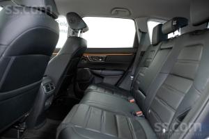 Black Honda CR-V 2021 in Riga, with an engine capacity of 2.00 L and mileage of 24 thousand km for 27500 €, photo 8 on AUTOMOTO.COM.LV