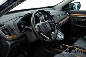 Black Honda CR-V 2021 in Riga, with an engine capacity of 2.00 L and mileage of 24 thousand km for 27500 €, photo 11 on AUTOMOTO.COM.LV