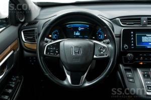 Black Honda CR-V 2021 in Riga, with an engine capacity of 2.00 L and mileage of 24 thousand km for 27500 €, photo 12 on AUTOMOTO.COM.LV