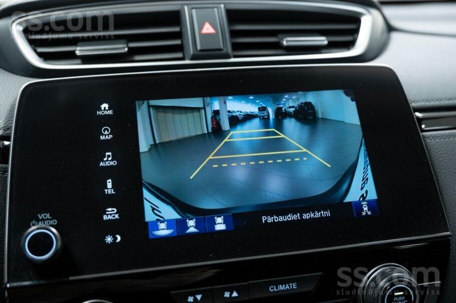 Black Honda CR-V 2021 in Riga, with an engine capacity of 2.00 L and mileage of 24 thousand km for 27500 €, photo 23 on AUTOMOTO.COM.LV