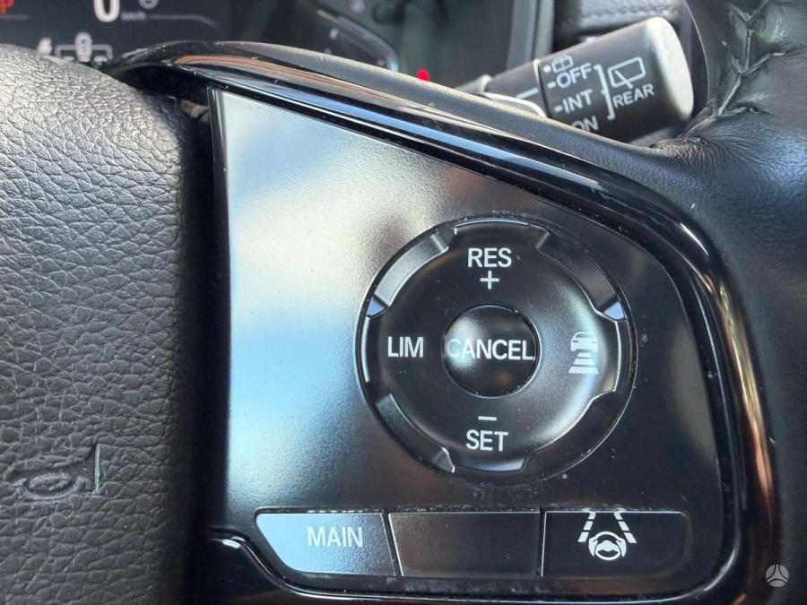 Melns Honda CR-V 2021 Viļņa, ar dzinēja tilpumu 1.99 L un nobraukumu 96 tūkst. km par 25990 €, foto 16 vietnē AUTOMOTO.COM.LV