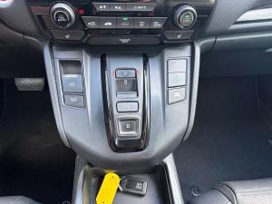 Melns Honda CR-V 2021 Viļņa, ar dzinēja tilpumu 1.99 L un nobraukumu 96 tūkst. km par 25990 €, foto 18 vietnē AUTOMOTO.COM.LV