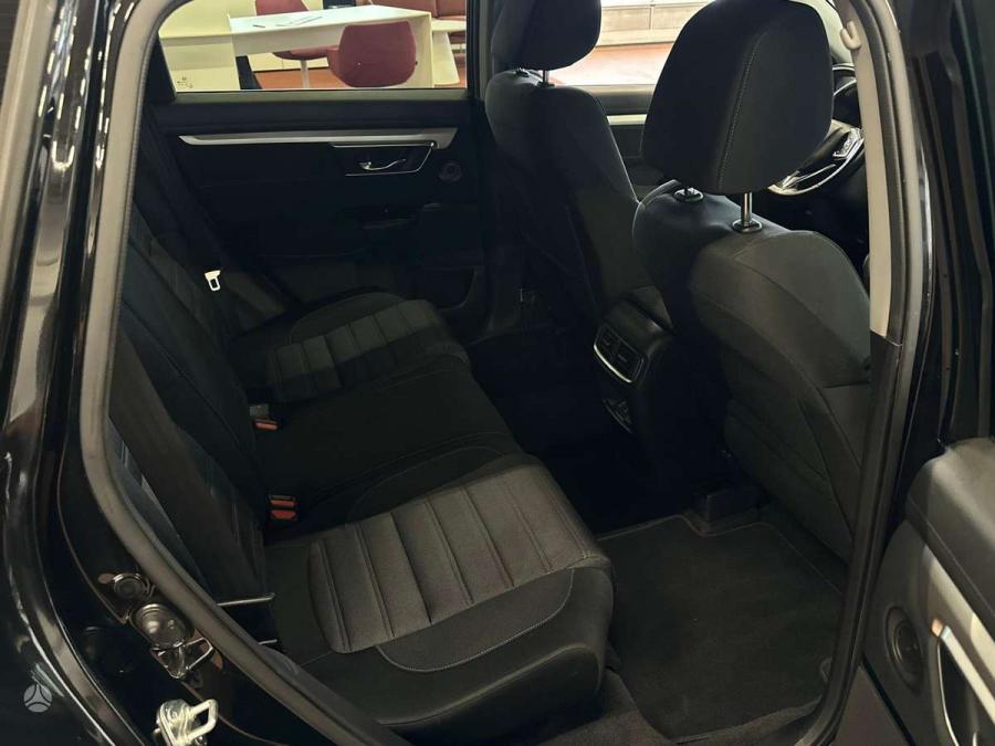 Black Honda CR-V 2021 in Kaunas, with an engine capacity of 2.00 L and mileage of 132 thousand km for 22900 €, photo 30 on AUTOMOTO.COM.LV