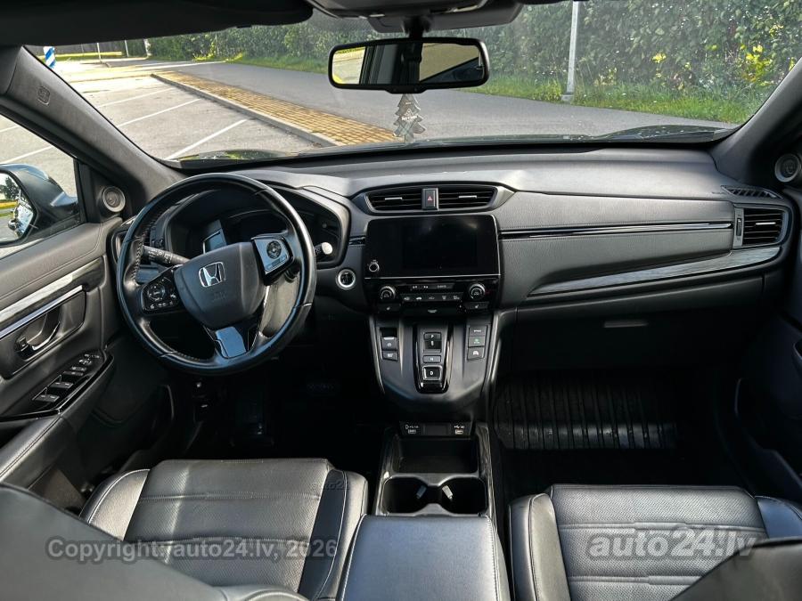 Melns Honda CR-V 2021 Tallina, ar dzinēja tilpumu 2.00 L un nobraukumu 125 tūkst. km par 26900 €, foto 3 vietnē AUTOMOTO.COM.LV