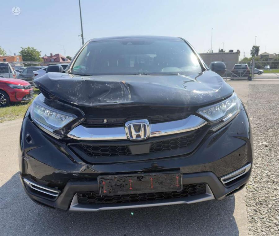 Black Honda CR-V 2021 in Siauliai, with an engine capacity of 1.99 L and mileage of 120 thousand km for 16950 €, photo 3 on AUTOMOTO.COM.LV