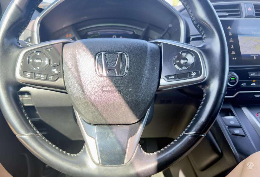 Black Honda CR-V 2021 in Siauliai, with an engine capacity of 1.99 L and mileage of 120 thousand km for 16950 €, photo 12 on AUTOMOTO.COM.LV