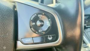 Black Honda CR-V 2021 in Siauliai, with an engine capacity of 1.99 L and mileage of 120 thousand km for 16950 €, photo 20 on AUTOMOTO.COM.LV