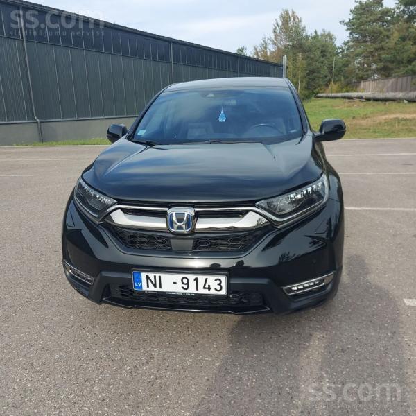 Melns Honda CR-V 2022 Daugavpils, ar dzinēja tilpumu 2.00 L un nobraukumu 25 tūkst. km par 35000 €, foto 1 vietnē AUTOMOTO.COM.LV
