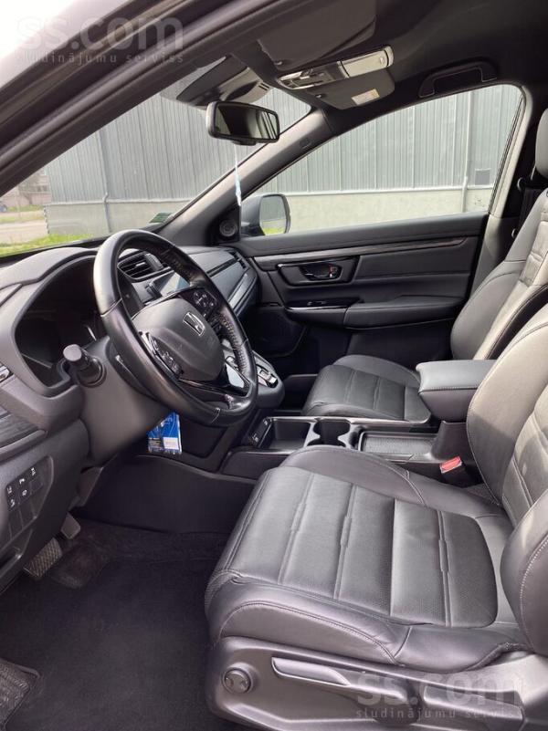 Melns Honda CR-V 2022 Daugavpils, ar dzinēja tilpumu 2.00 L un nobraukumu 25 tūkst. km par 35000 €, foto 6 vietnē AUTOMOTO.COM.LV
