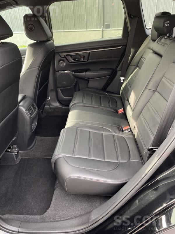Melns Honda CR-V 2022 Daugavpils, ar dzinēja tilpumu 2.00 L un nobraukumu 25 tūkst. km par 35000 €, foto 7 vietnē AUTOMOTO.COM.LV