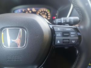 Black Honda CR-V 2024 in Vilnius, with an engine capacity of 1.99 L and mileage of 56 thousand km for 39900 €, photo 13 on AUTOMOTO.COM.LV