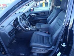 Black Honda CR-V 2024 in Vilnius, with an engine capacity of 1.99 L and mileage of 56 thousand km for 39900 €, photo 24 on AUTOMOTO.COM.LV