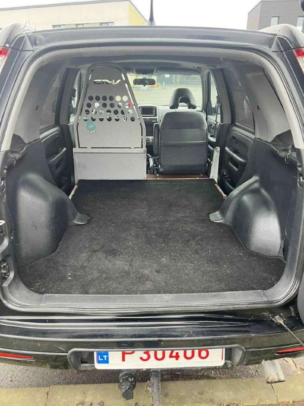Black Honda CR-V 2005 in Kaunas, with an engine capacity of 2.20 L and mileage of 407 thousand km for 2800 €, photo 8 on AUTOMOTO.COM.LV