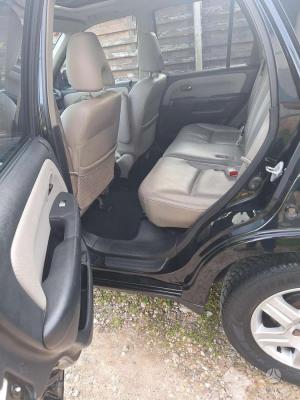 Black Honda CR-V 2005 in Kaunas, with an engine capacity of 2.20 L and mileage of 293 thousand km for 2850 €, photo 9 on AUTOMOTO.COM.LV