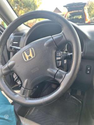 Black Honda CR-V 2005 in Kaunas, with an engine capacity of 2.20 L and mileage of 293 thousand km for 2850 €, photo 15 on AUTOMOTO.COM.LV