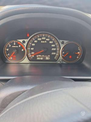 Black Honda CR-V 2005 in Kaunas, with an engine capacity of 2.20 L and mileage of 293 thousand km for 2850 €, photo 16 on AUTOMOTO.COM.LV