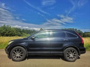 Melns Honda CR-V 2007 Panevēža, ar dzinēja tilpumu 2.20 L un nobraukumu 339 tūkst. km par 3900 €, foto 3 vietnē AUTOMOTO.COM.LV