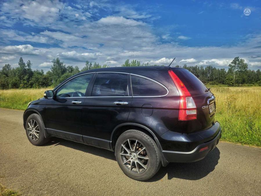 Melns Honda CR-V 2007 Panevēža, ar dzinēja tilpumu 2.20 L un nobraukumu 339 tūkst. km par 3900 €, foto 4 vietnē AUTOMOTO.COM.LV
