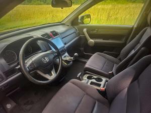 Melns Honda CR-V 2007 Panevēža, ar dzinēja tilpumu 2.20 L un nobraukumu 339 tūkst. km par 3900 €, foto 8 vietnē AUTOMOTO.COM.LV