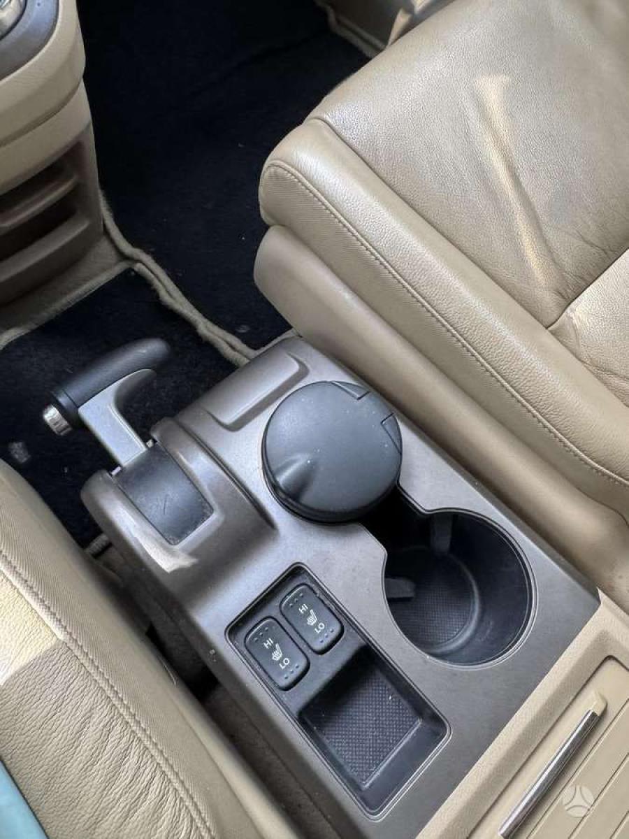 Melns Honda CR-V 2008 Ukmergė, ar dzinēja tilpumu 2.20 L un nobraukumu 244 tūkst. km par 4950 €, foto 17 vietnē AUTOMOTO.COM.LV