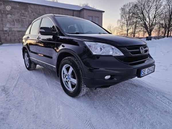 Black Honda CR-V 2010 in Radviliskis, with an engine capacity of 2.20 L and mileage of 280 thousand km for 6800 €, photo 8 on AUTOMOTO.COM.LV