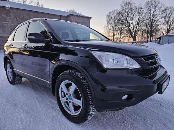 Black Honda CR-V 2010 in Radviliskis, with an engine capacity of 2.20 L and mileage of 280 thousand km for 6800 €, photo 10 on AUTOMOTO.COM.LV