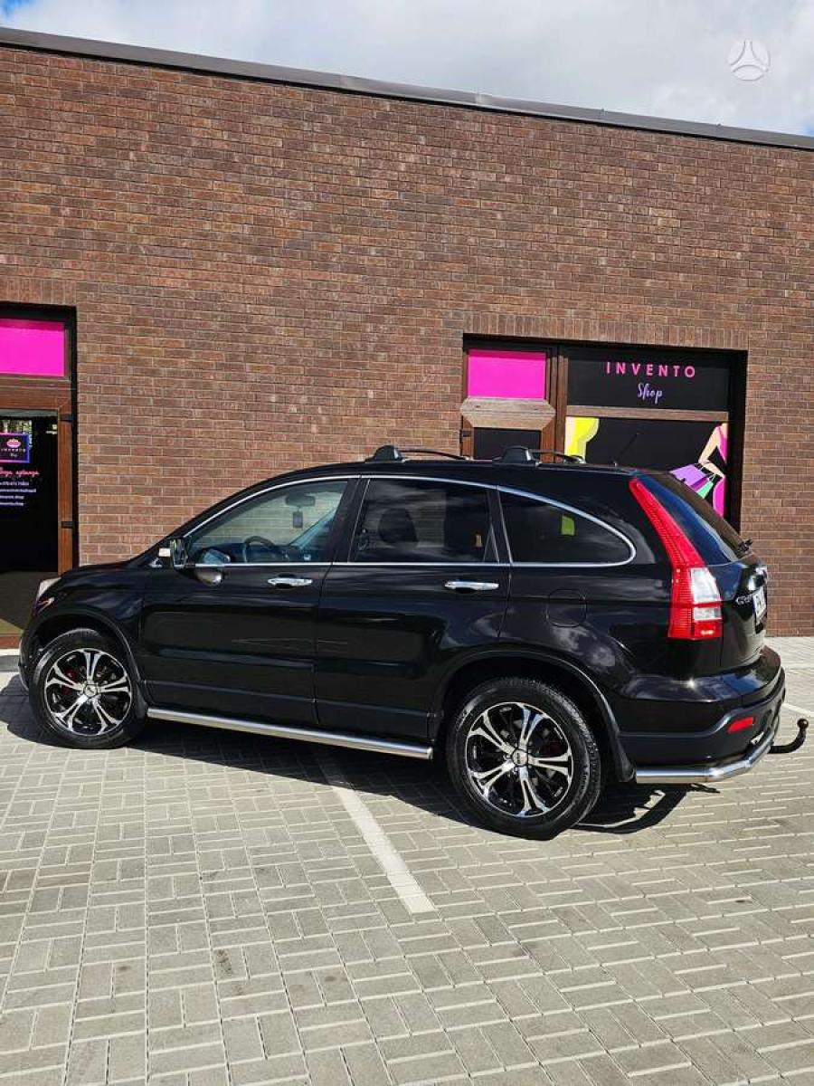 Melns Honda CR-V 2009 Kaišiadorys, ar dzinēja tilpumu 2.20 L un nobraukumu 323 tūkst. km par 5650 €, foto 8 vietnē AUTOMOTO.COM.LV