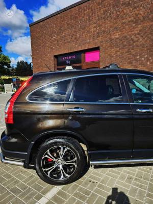 Melns Honda CR-V 2009 Kaišiadorys, ar dzinēja tilpumu 2.20 L un nobraukumu 323 tūkst. km par 5650 €, foto 31 vietnē AUTOMOTO.COM.LV