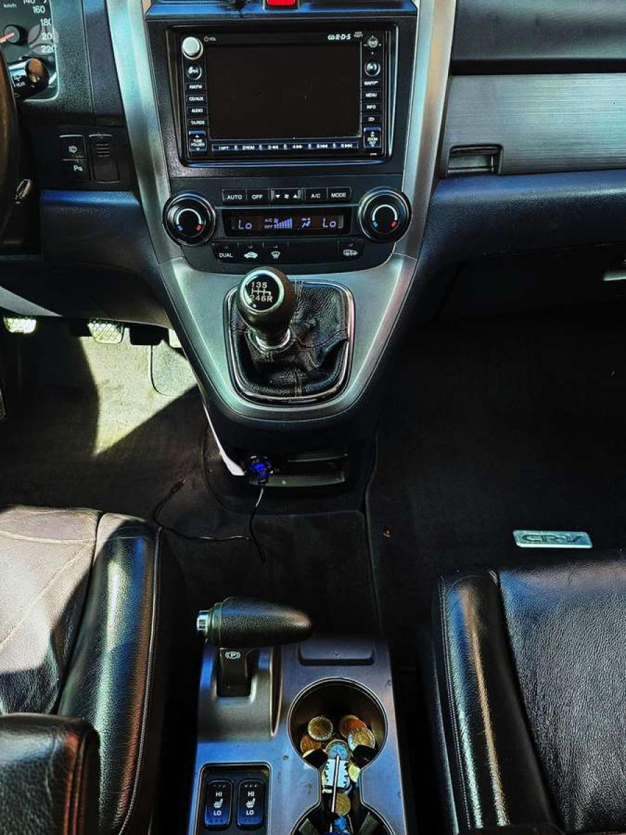 Melns Honda CR-V 2009 Kaišiadorys, ar dzinēja tilpumu 2.20 L un nobraukumu 323 tūkst. km par 5650 €, foto 42 vietnē AUTOMOTO.COM.LV