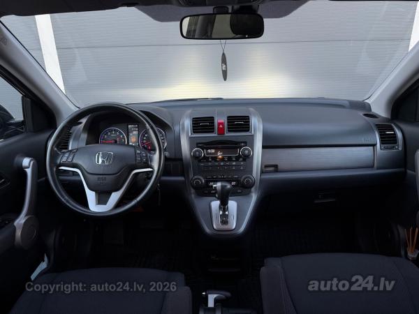 Honda CR-V 2008 Tallina vietnē Melns Honda CR-V 2008 Tallina, ar dzinēja tilpumu 2.00 L un nobraukumu 248 tūkst. km par 4490 €, foto 8 vietnē AUTOMOTO.COM.LV