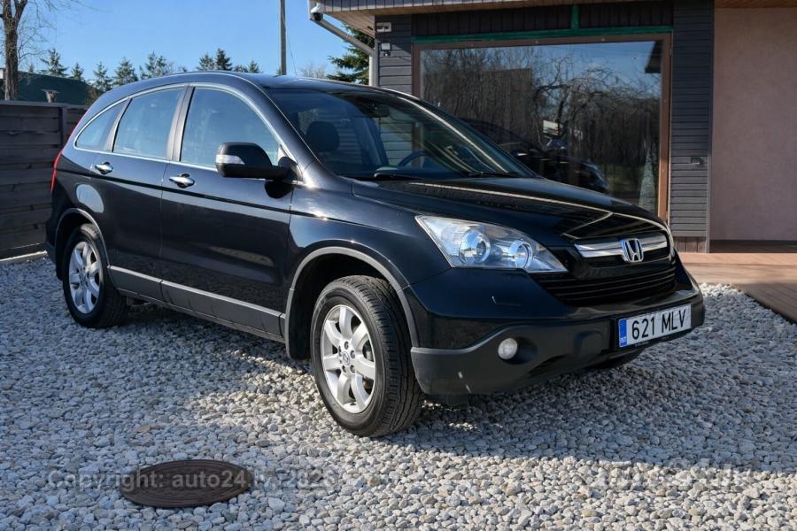 Black Honda CR-V 2009 in Tallinn, with an engine capacity of 2.00 L and mileage of 184 thousand km for 5500 €, photo 4 on AUTOMOTO.COM.LV