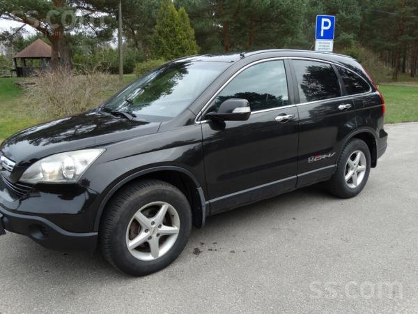 Черный Хонда СРВ 2009 в Рига, объемом двигателя 2.20 л и пробегом 330 тыс. км за 5550 €, фото 1 на AUTOMOTO.COM.LV