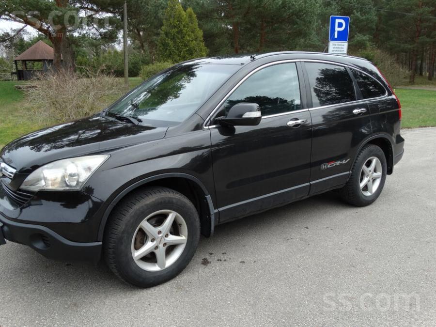 Melns Honda CR-V 2009 Rīga, ar dzinēja tilpumu 2.20 L un nobraukumu 330 tūkst. km par 5550 €, foto 1 vietnē AUTOMOTO.COM.LV