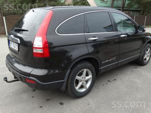Melns Honda CR-V 2009 Rīga, ar dzinēja tilpumu 2.20 L un nobraukumu 330 tūkst. km par 5550 €, foto 5 vietnē AUTOMOTO.COM.LV