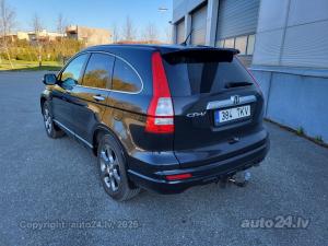 Melns Honda CR-V 2010 Tallina, ar dzinēja tilpumu 2.20 L un nobraukumu 320 tūkst. km par 7000 €, foto  vietnē AUTOMOTO.COM.LV
