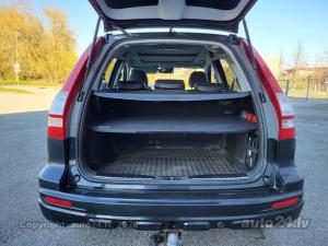 Melns Honda CR-V 2010 Tallina, ar dzinēja tilpumu 2.20 L un nobraukumu 320 tūkst. km par 7000 €, foto 11 vietnē AUTOMOTO.COM.LV