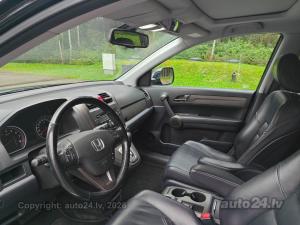 Black Honda CR-V 2010 in Tallinn, with an engine capacity of 2.00 L and mileage of 259 thousand km for 7000 €, photo 9 on AUTOMOTO.COM.LV