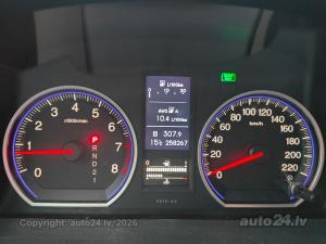 Black Honda CR-V 2010 in Tallinn, with an engine capacity of 2.00 L and mileage of 259 thousand km for 7000 €, photo 12 on AUTOMOTO.COM.LV
