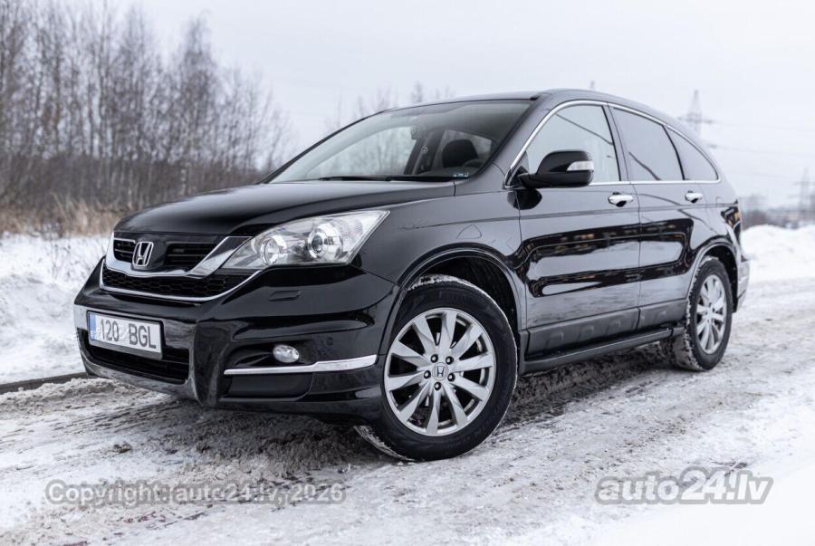 Melns Honda CR-V 2012 Tallina, ar dzinēja tilpumu 2.00 L un nobraukumu 107 tūkst. km par 9200 €, foto 1 vietnē AUTOMOTO.COM.LV