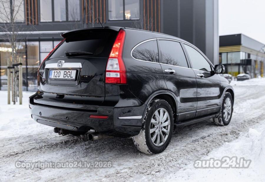 Melns Honda CR-V 2012 Tallina, ar dzinēja tilpumu 2.00 L un nobraukumu 107 tūkst. km par 9200 €, foto 4 vietnē AUTOMOTO.COM.LV