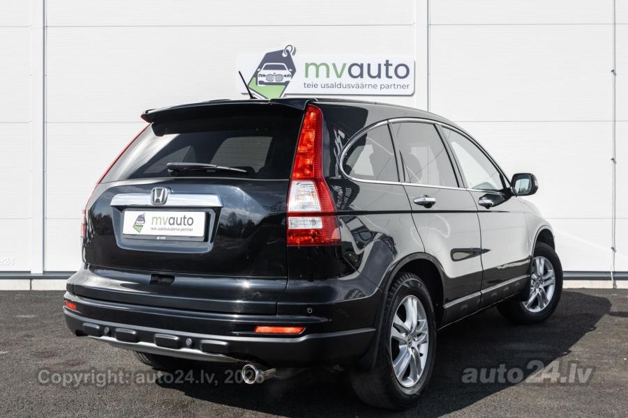 Melns Honda CR-V 2012 Tallina, ar dzinēja tilpumu 2.00 L un nobraukumu 126 tūkst. km par 8500 €, foto 7 vietnē AUTOMOTO.COM.LV