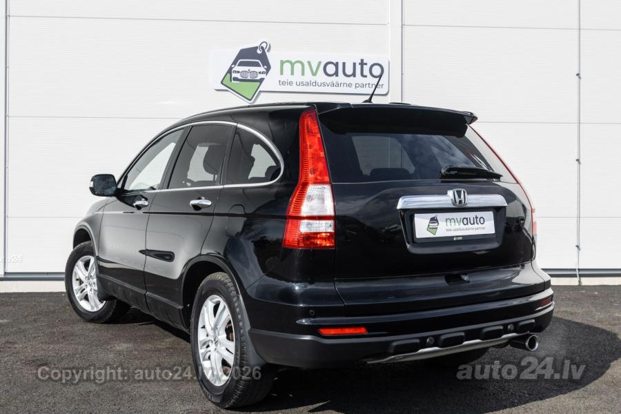 Melns Honda CR-V 2012 Tallina, ar dzinēja tilpumu 2.00 L un nobraukumu 126 tūkst. km par 8500 €, foto 9 vietnē AUTOMOTO.COM.LV
