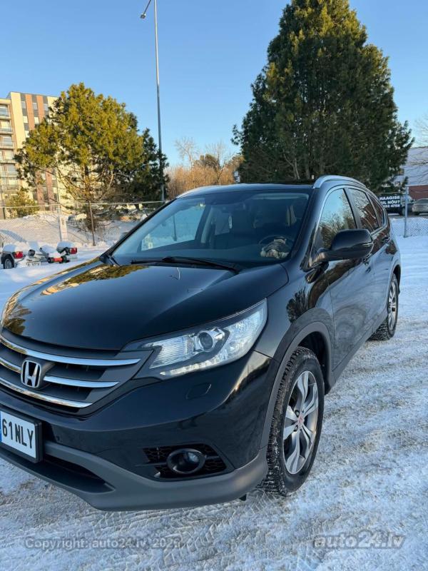 Black Honda CR-V 2013 in Tallinn, with an engine capacity of 2.20 L and mileage of 97 thousand km for 16500 €, photo 6 on AUTOMOTO.COM.LV
