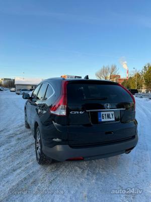 Black Honda CR-V 2013 in Tallinn, with an engine capacity of 2.20 L and mileage of 97 thousand km for 16500 €, photo 10 on AUTOMOTO.COM.LV