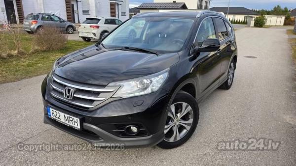 Black Honda CR-V 2013 in Tallinn, with an engine capacity of 2.20 L and mileage of 193 thousand km for 12990 €, photo 5 on AUTOMOTO.COM.LV